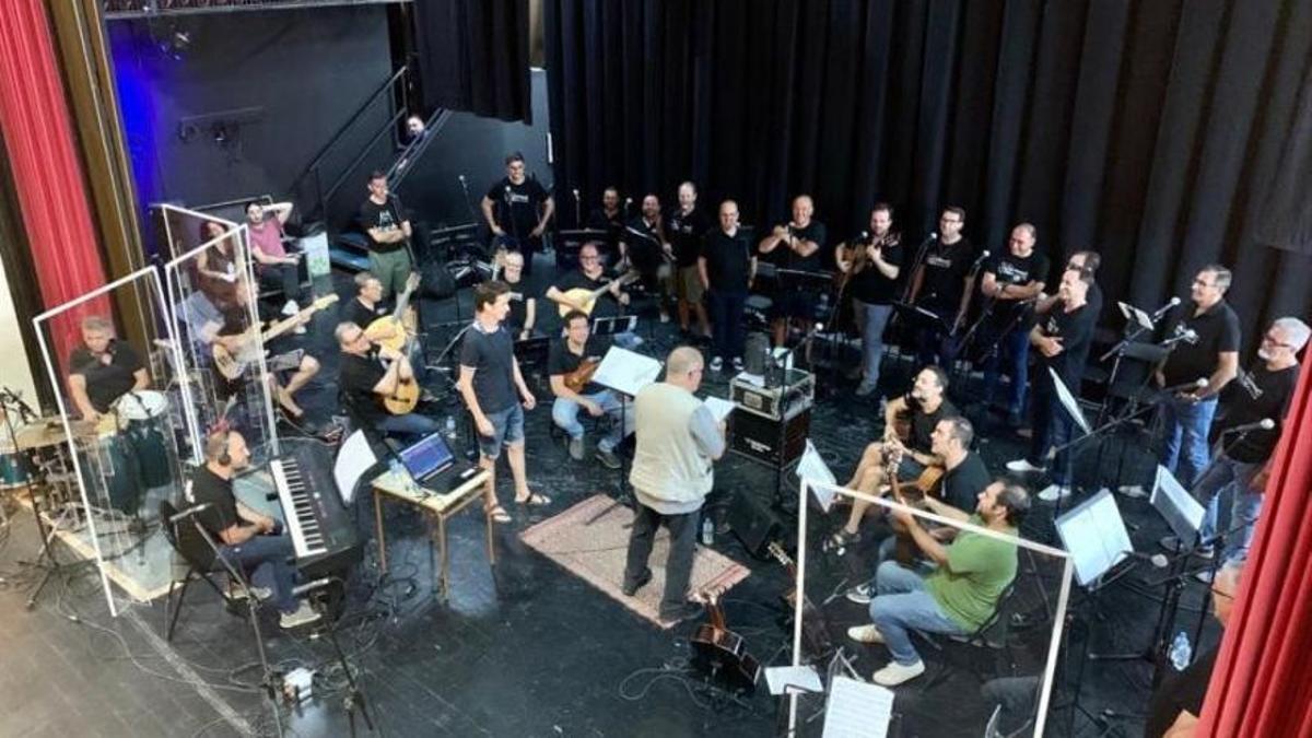 Capachos presenta en Cuenca su espectáculo ‘Gira el Mundo’ - Diario Córdoba