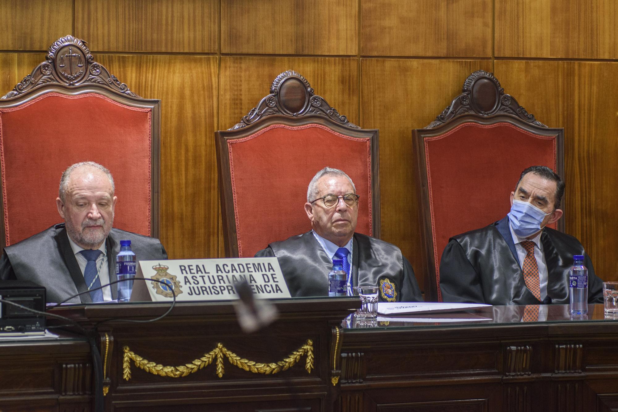 EN IMÁGENES: Así fue el discurso del juez Juan Luis Requejo como nuevo miembro de la Real ...