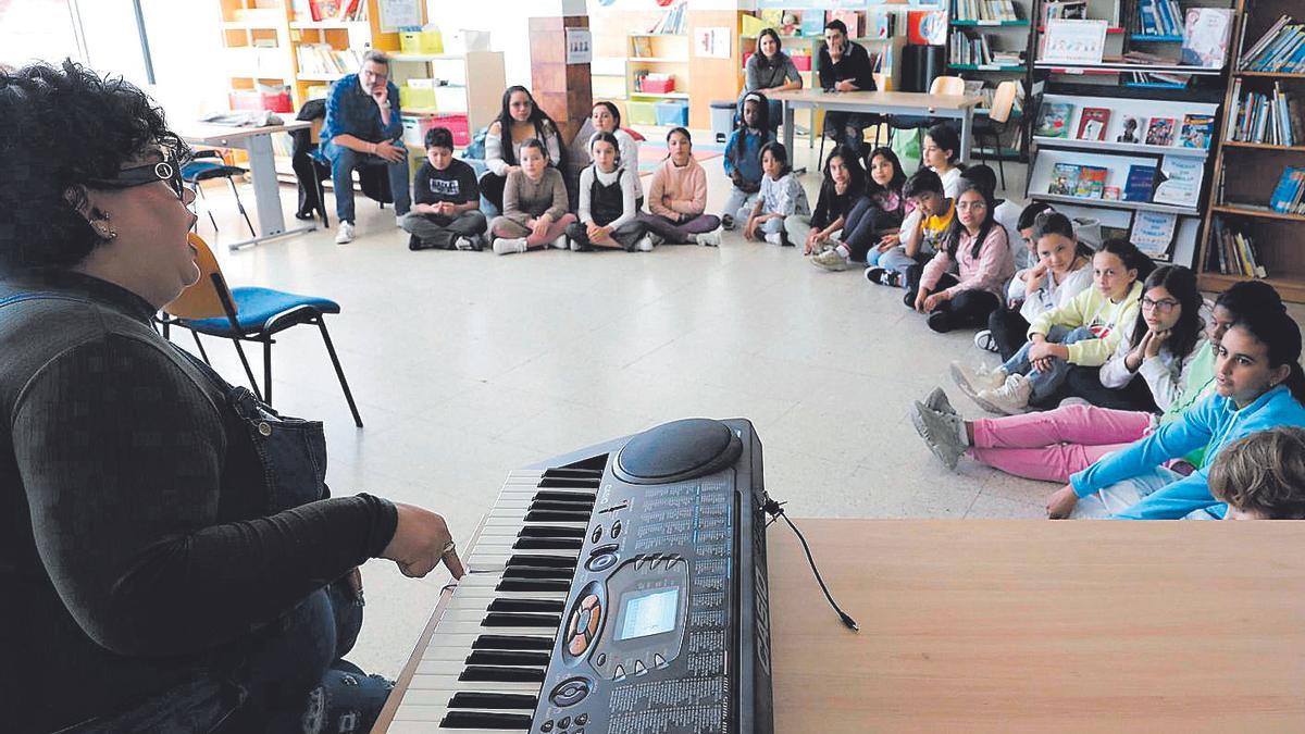 El colegio ovetense donde se enseña a cantar como los ángeles
