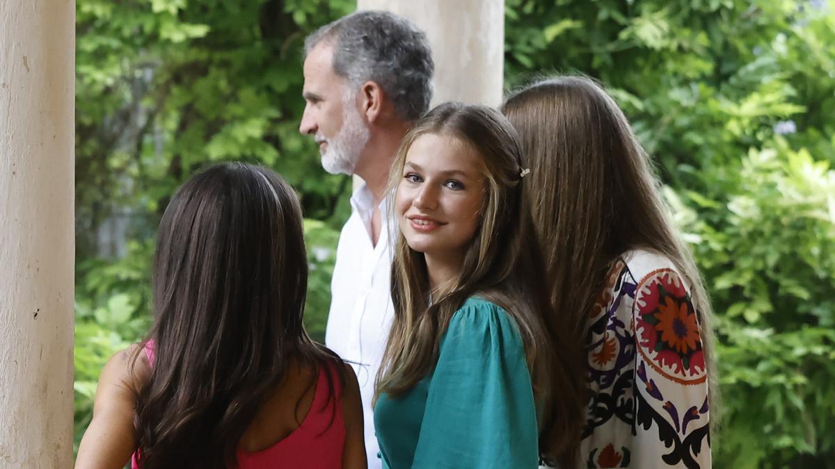 La Zarzuela celebra la mayoría de edad de Leonor con un álbum con fotos ...