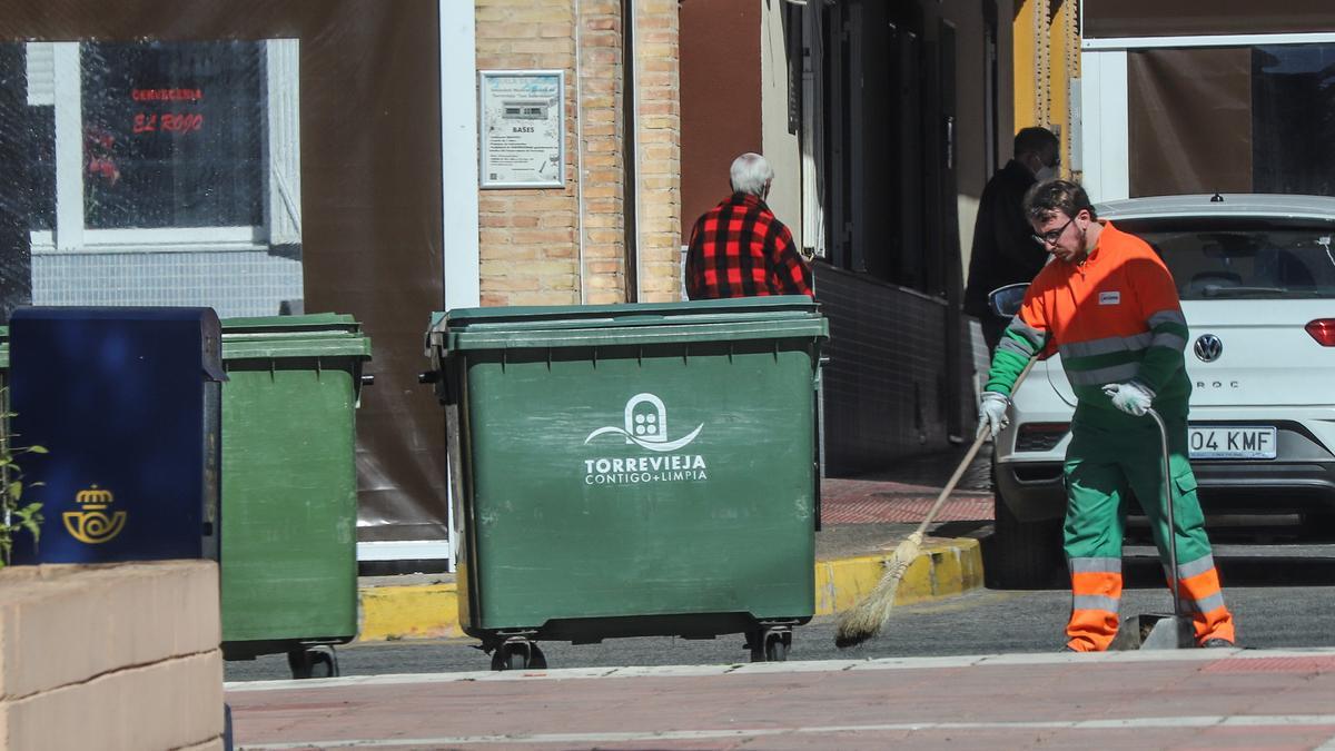 Acciona solicita elevar el precio del contrato de recogida de basura de ...