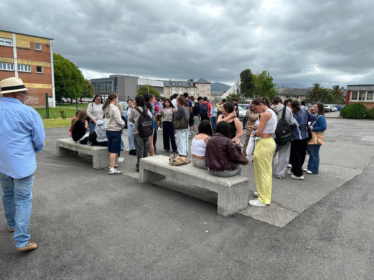 La sede de Luarca de la PAU: nervios, repasos de última hora y muchas ...