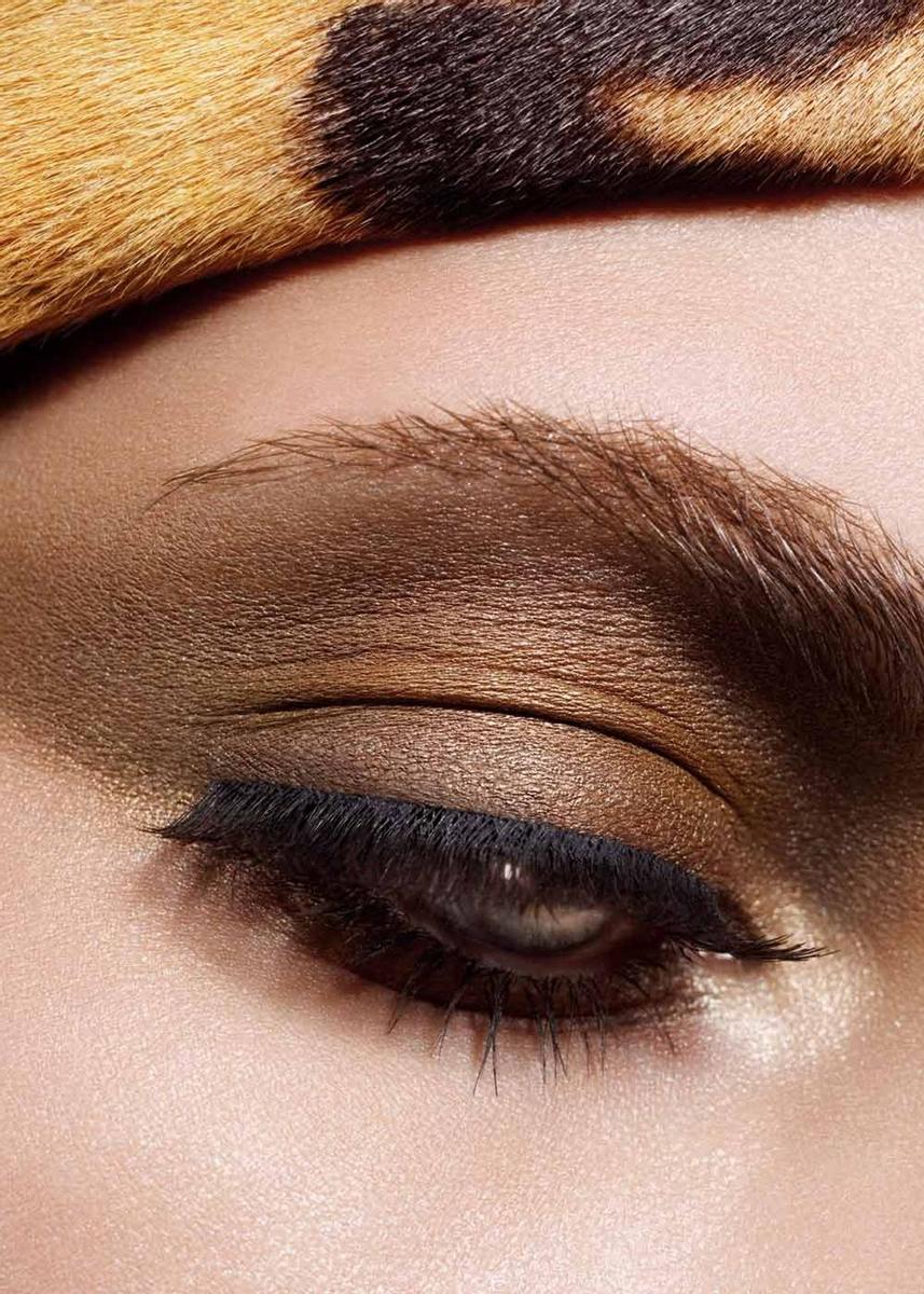 Maquillaje con instinto salvaje - Woman