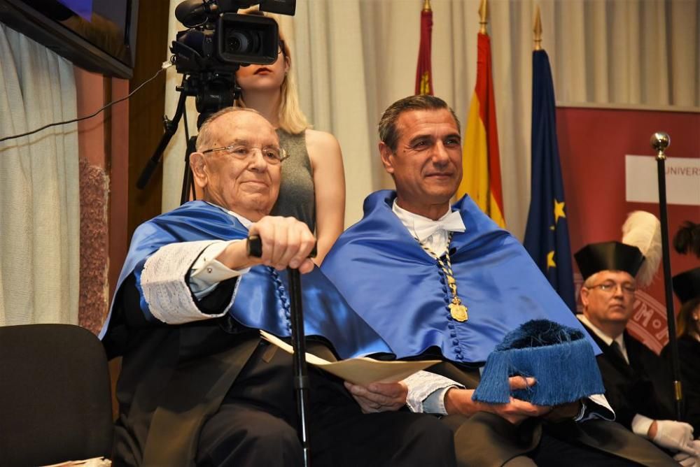 Raimundo González, Doctor Honoris Causa por la UMU - La Opinión de Murcia