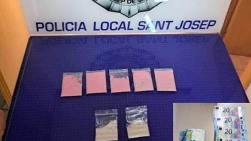 Dos Detenidos En Ibiza Por Vender Droga En La Calle Diario De Ibiza