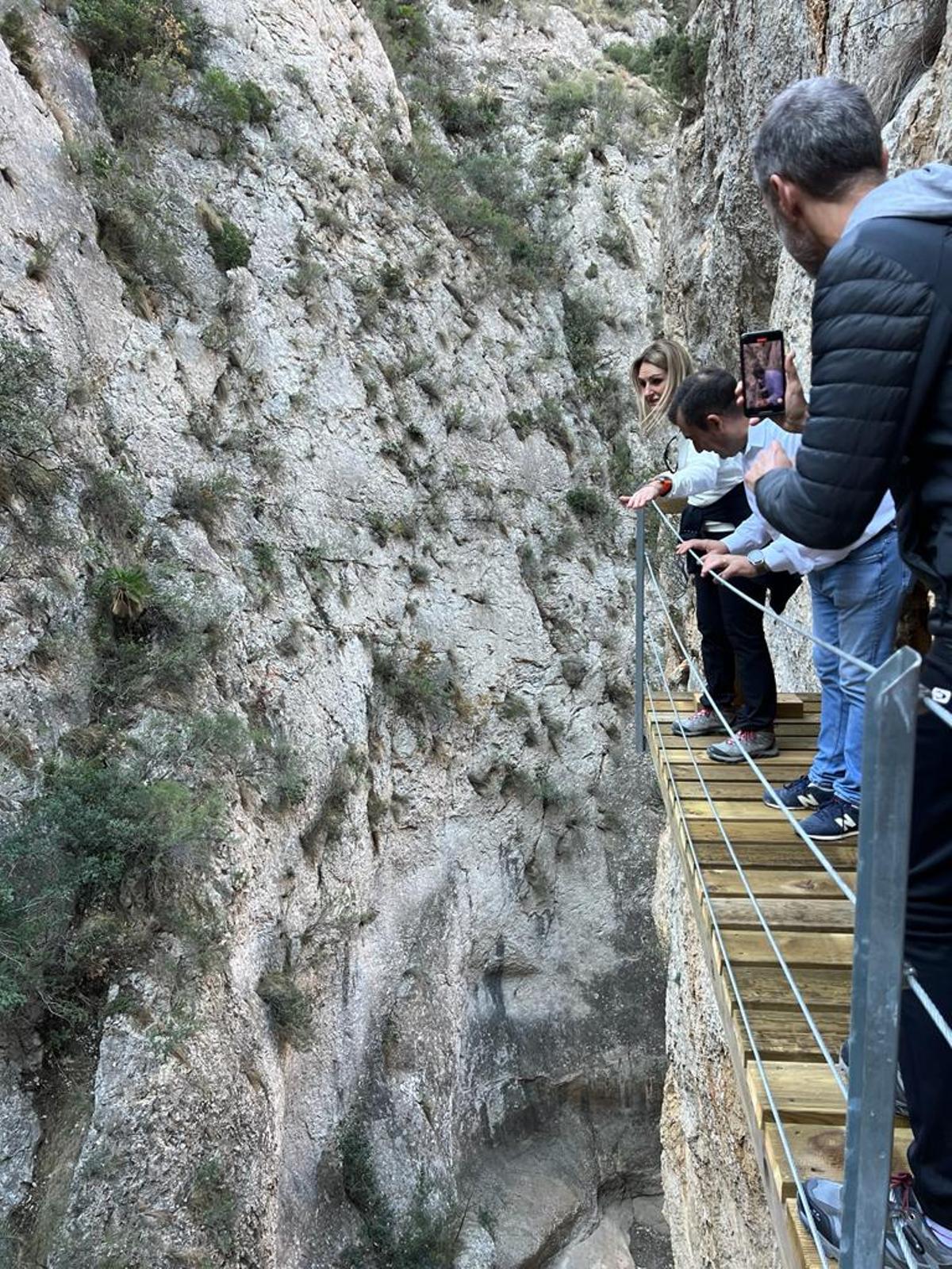 Pasarela de Relleu: Una pasarela de aún más vértigo en el pantano de Relleu