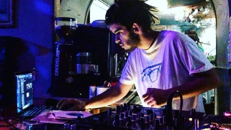 “Cada un debe pinchar o que queira, hai espazo para todos” - Faro de Vigo