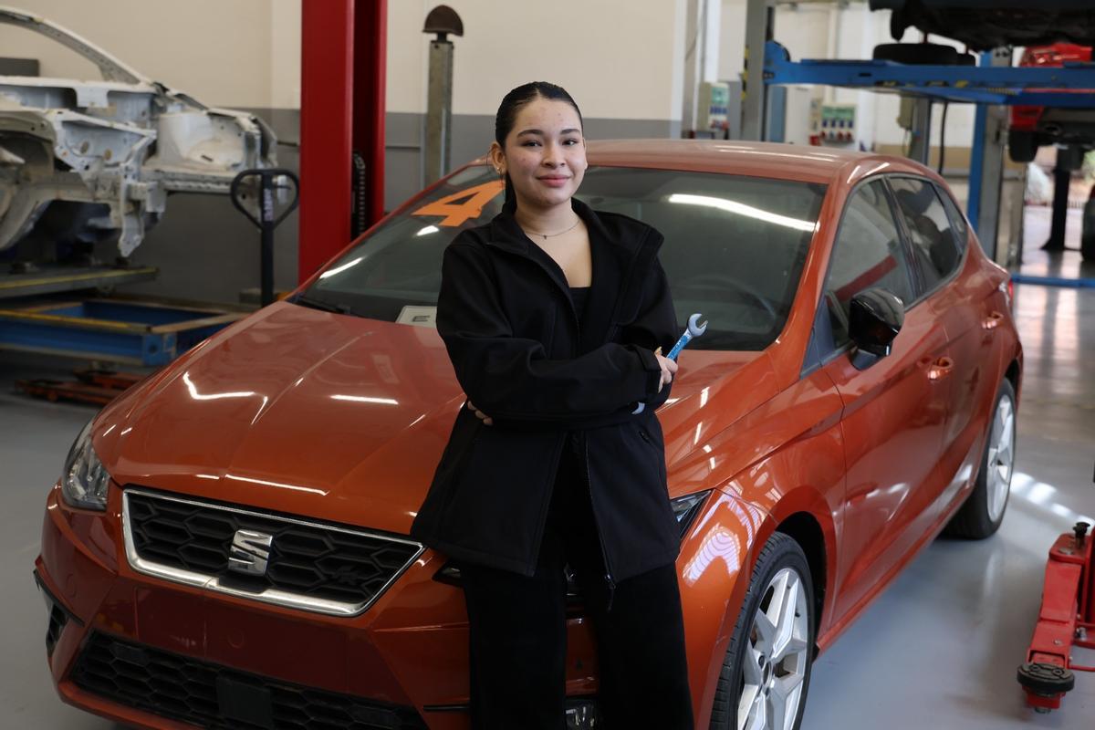 Escarleth Figueroa, estudiante de FP: "Quiero ser profe de Mecánica ...