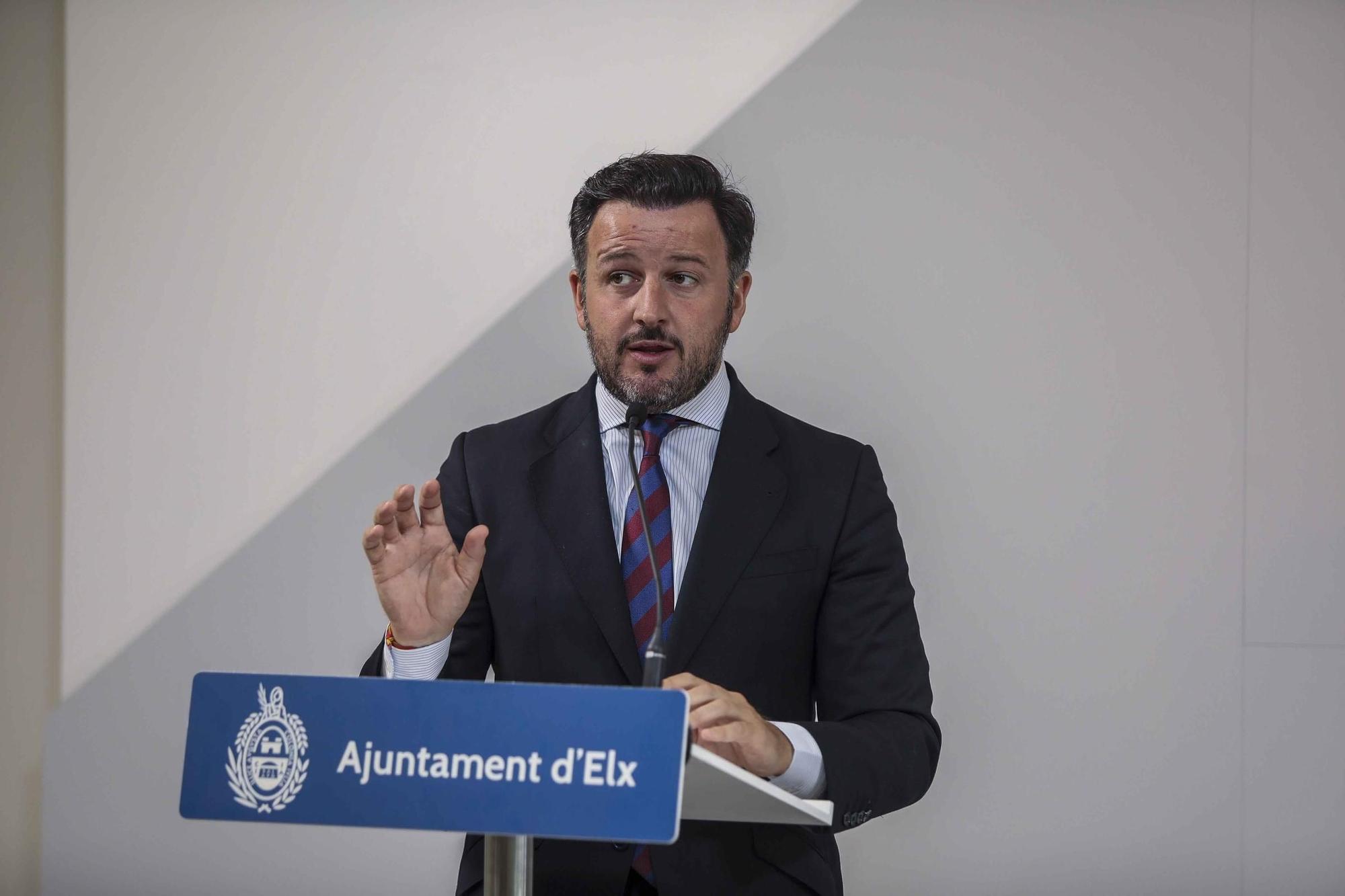 El alcalde Pablo Ruz también estará al frente de las áreas de Policía y ...