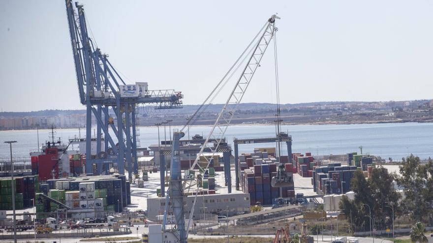 El Puerto inaugura su primera línea de carga directa Alicante-Marruecos ...