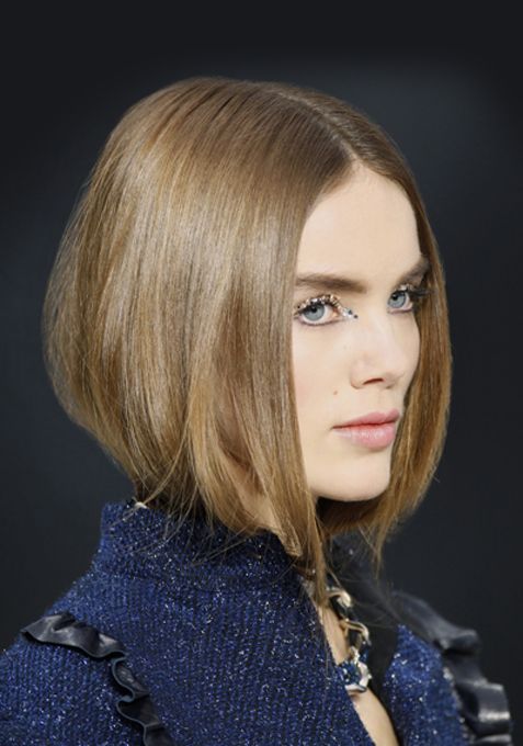 Se lleva el pelo liso - Woman