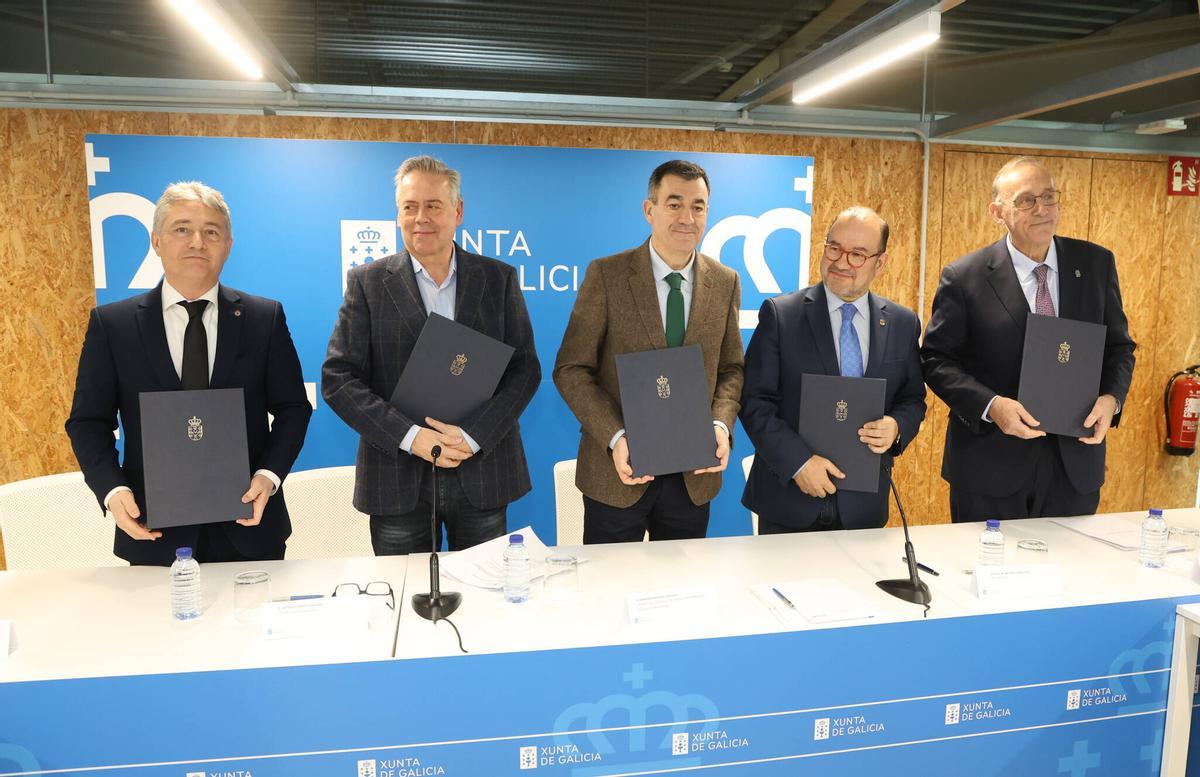 La comisión de Medicina tendrá que «correr» para cumplir el «intenso ...