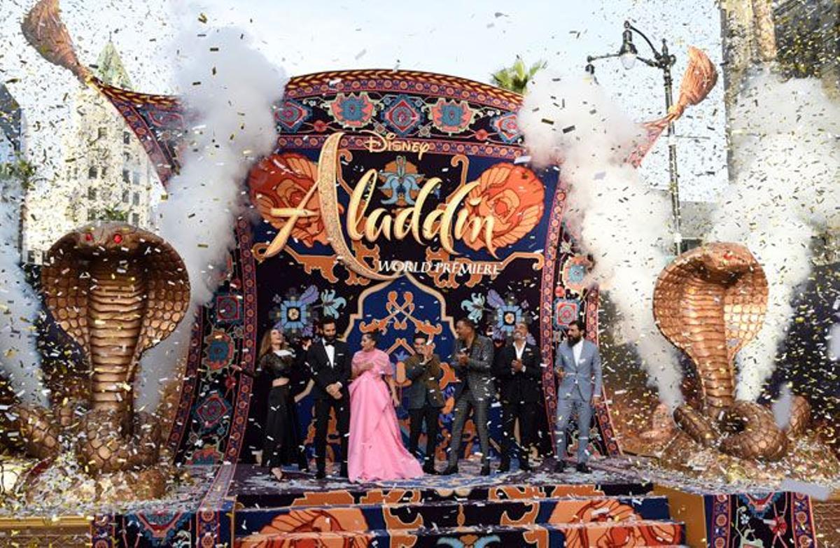 El estreno mundial de 'Aladdín' teñido de rosa - Woman