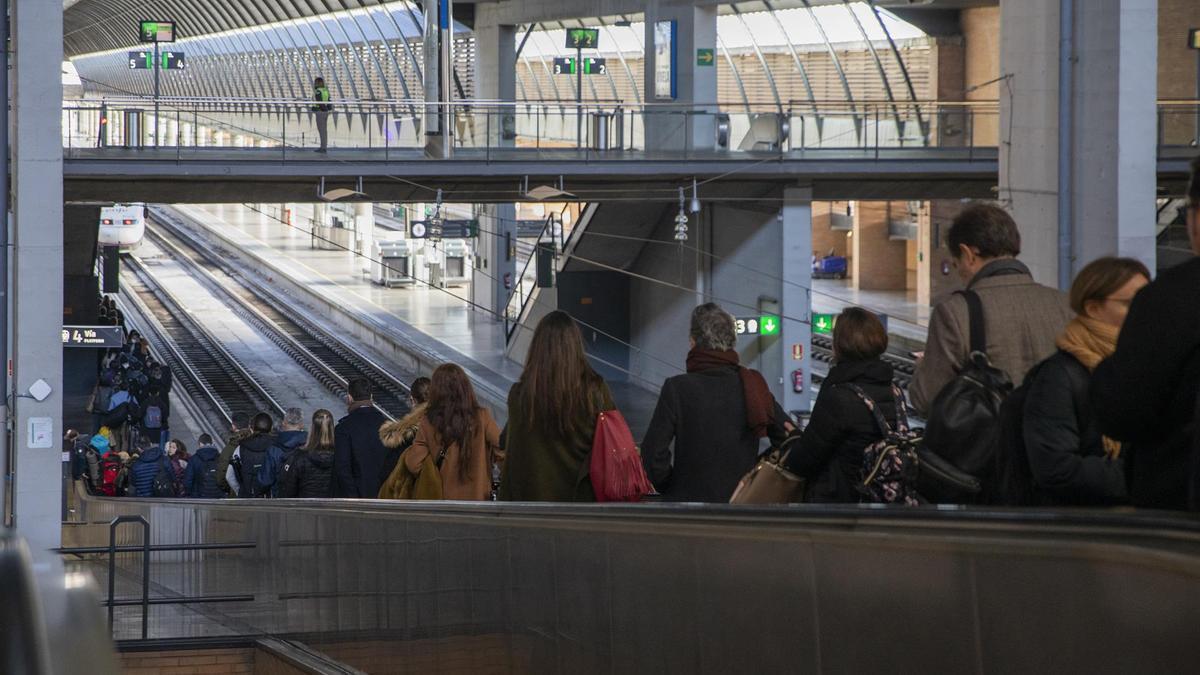 Una avería en Toledo provoca retrasos en varios trenes de la línea de alta velocidad Madrid ...