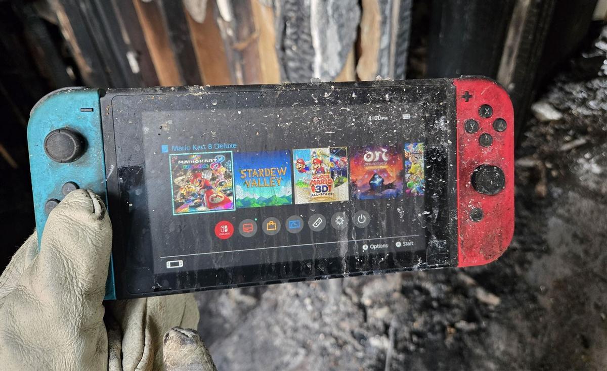 INCENDIO NINTENDO | Ni las llamas pueden con Switch: la consola es el ...