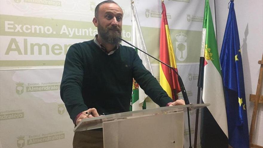 Lobato aún no ha decidido si se presentará de nuevo a la Alcaldía