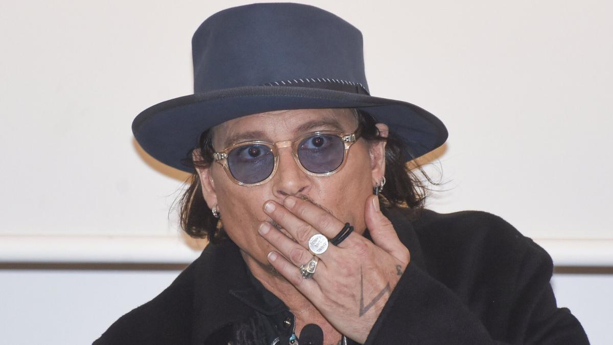 Sorprendidos por el último cambio físico de Johnny Depp: con canas en ...