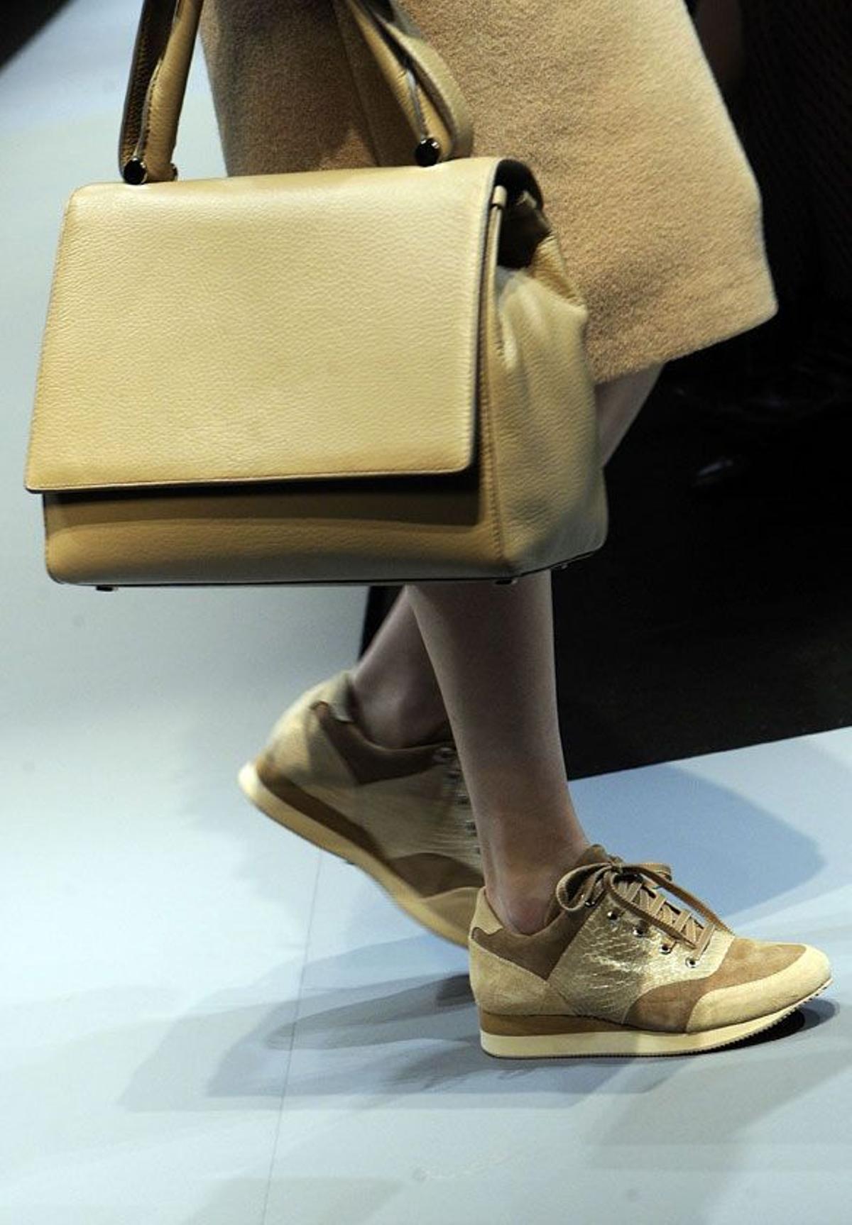 Max Mara, 100% made in Italiy - Woman