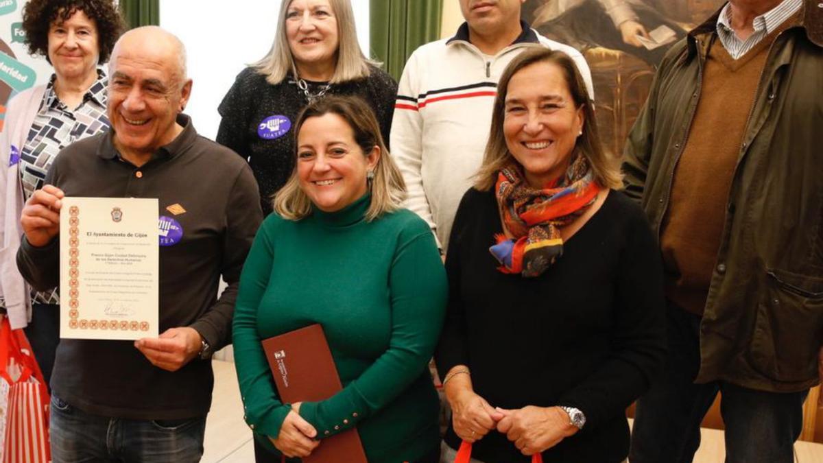 Premio a las mujeres de Embera Dóbida - La Nueva España