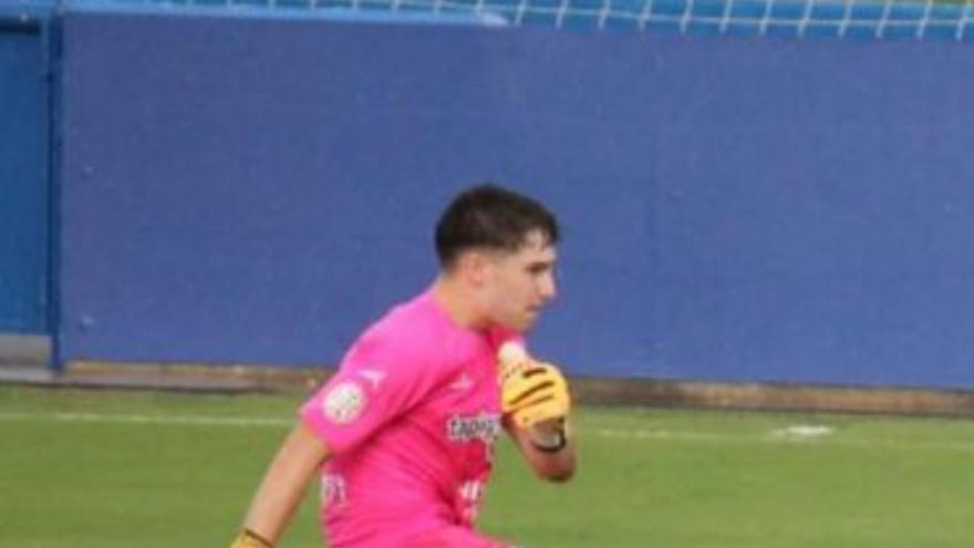 Héctor Lozano debuta con el equipo de la UD Montecarlo