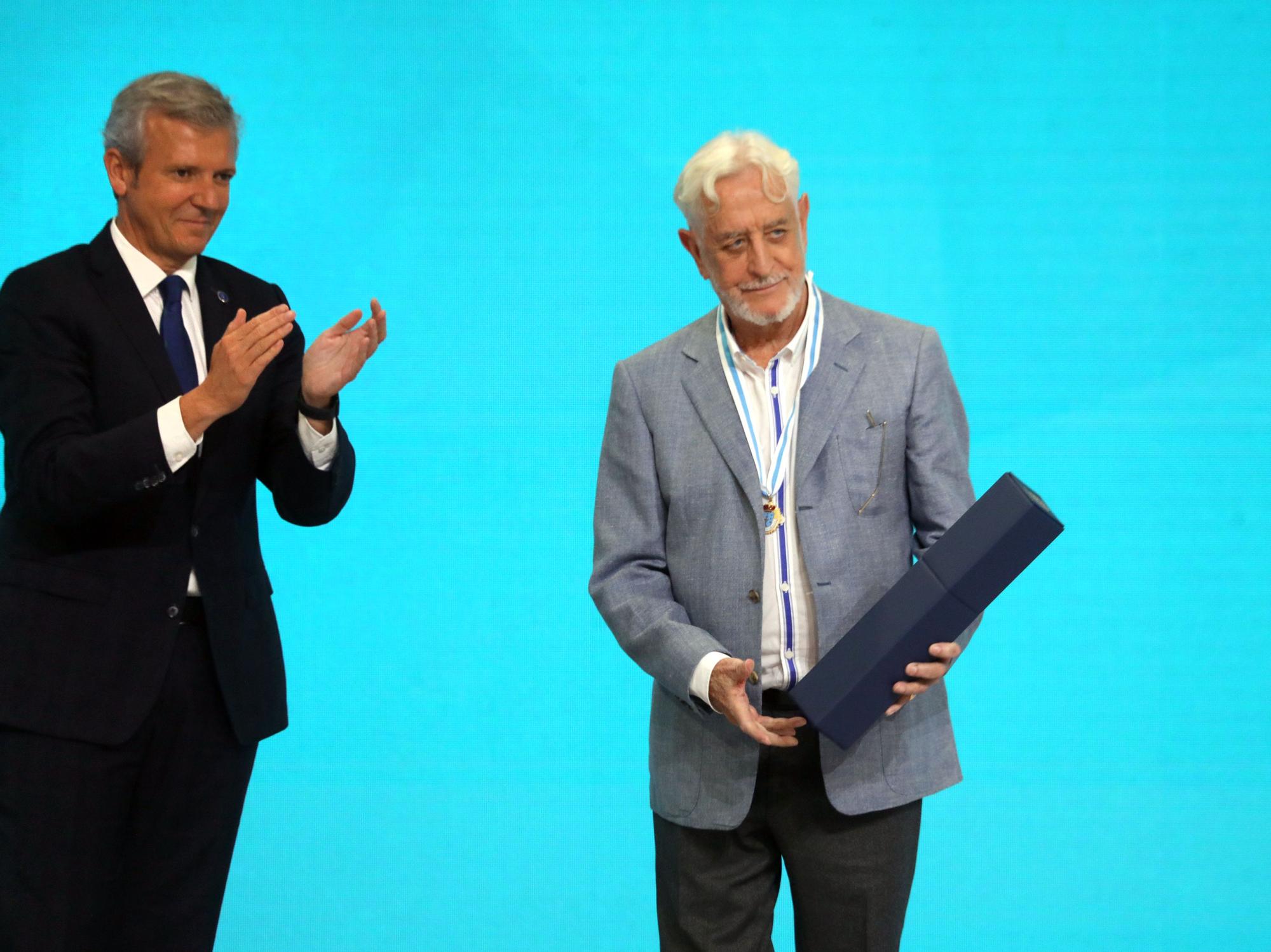 Juan Pardo, Carlos Núñez y Luz Casal recogen emocionados sus Medallas ...
