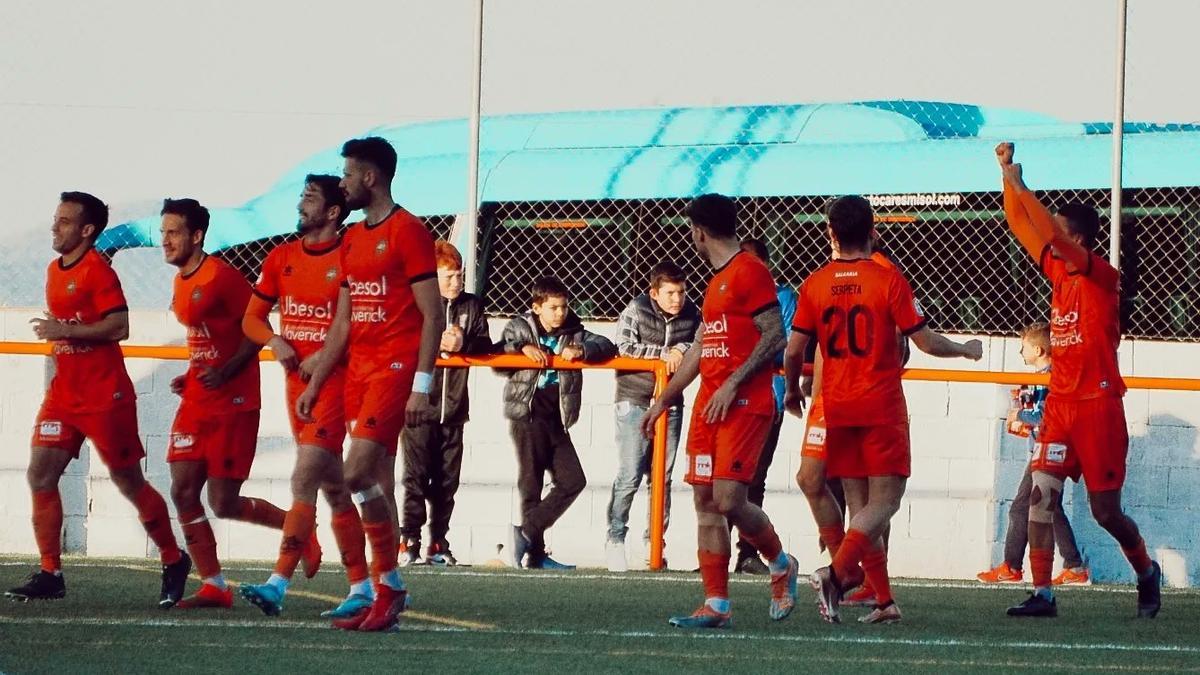 El Atzeneta acaba con su sequía de victorias y regresa al tercer puesto ...