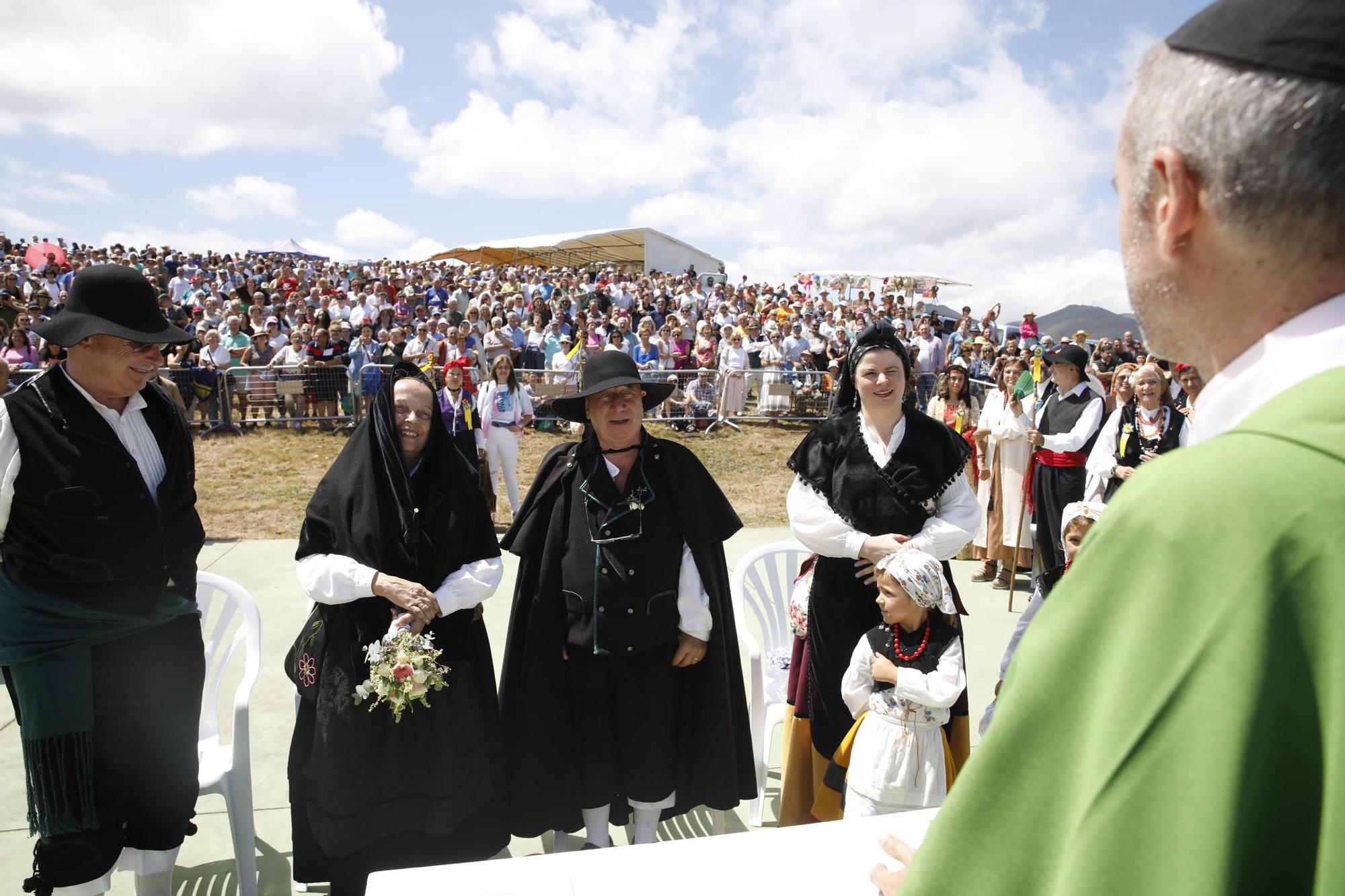 EN IMÁGENES: La boda vaqueira más esperada en Aristébano tras 44 años ...