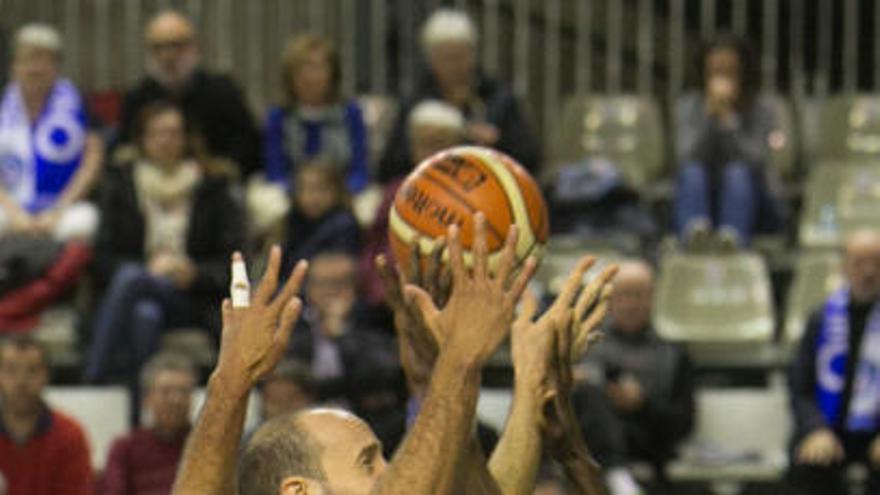 El HLA se exhibe a base de triples ante la Roda - Información