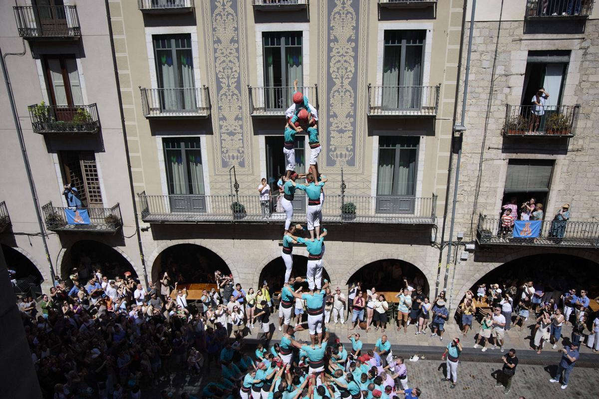 Les imatges de la jornada castellera per celebrar els 30 anys dels ...