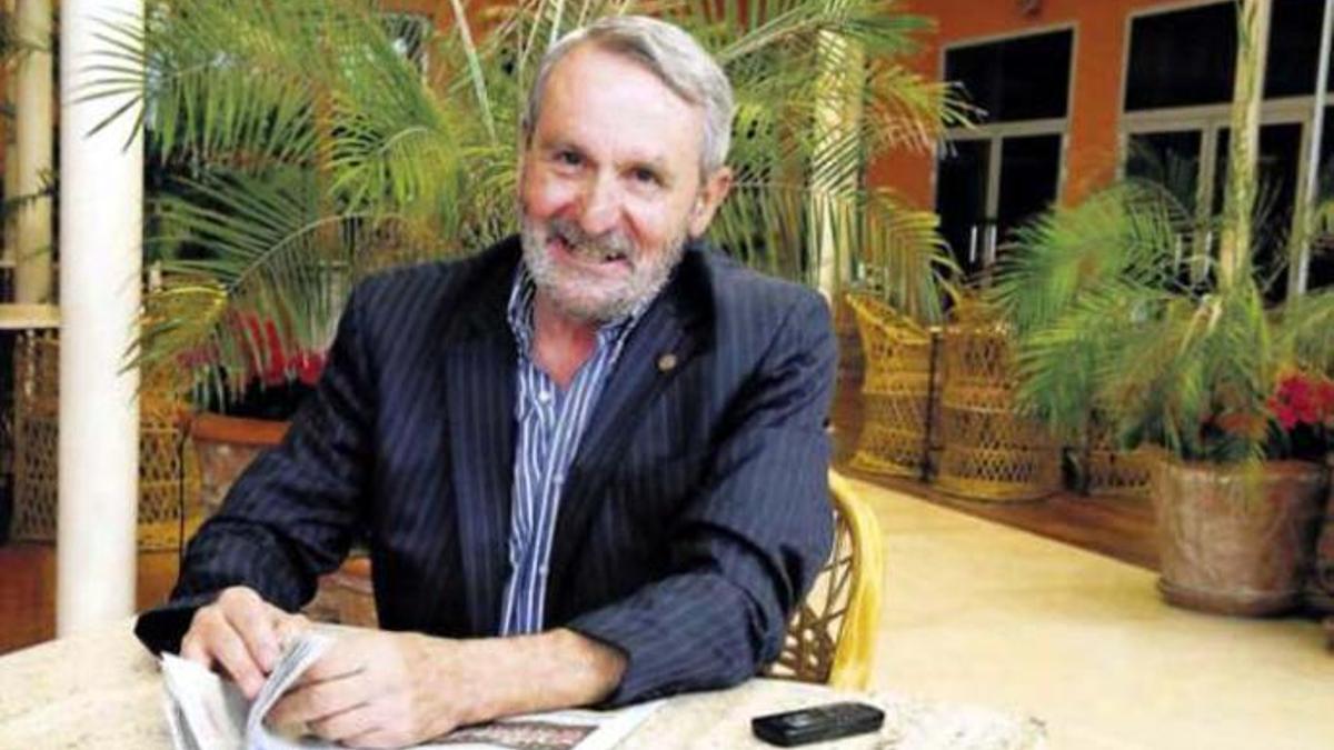 HISTORIA | Víctor Morales Lezcano: "La tranquilidad del océano en ...