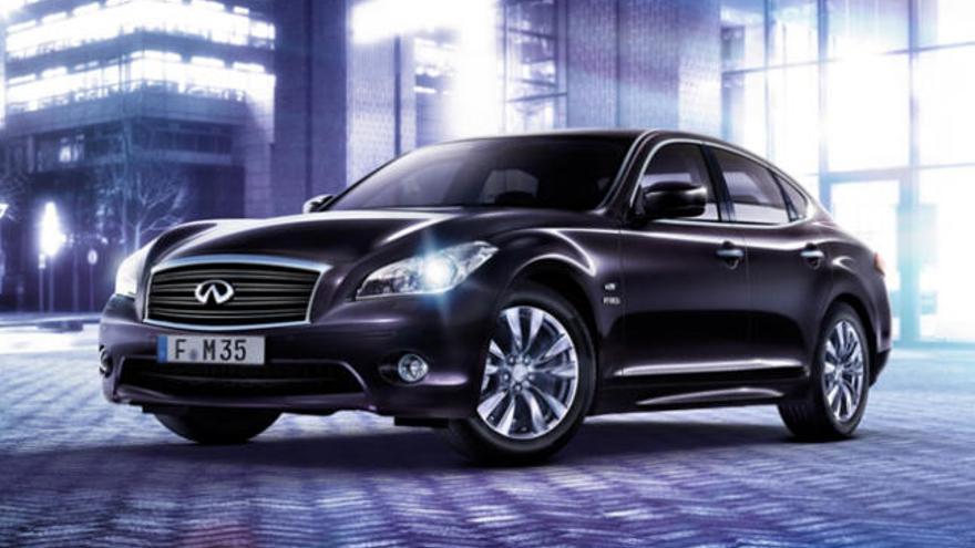 El Infiniti M30 eleva su exclusividad
