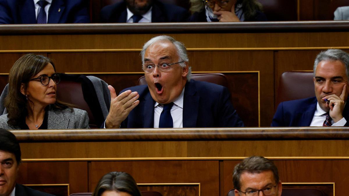 La increíble escena de González Pons en el Congreso durante el discurso ...