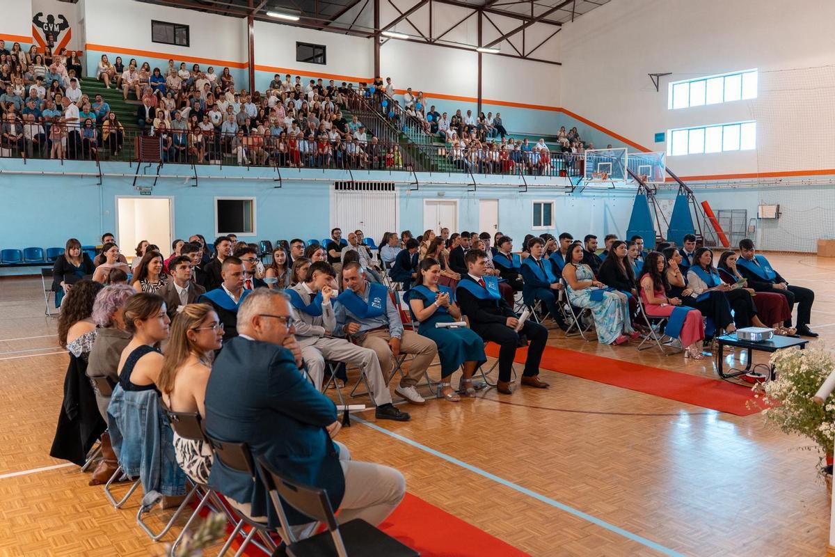 Así fue la graduación de 56 estudiantes del IES Concejo de Tineo