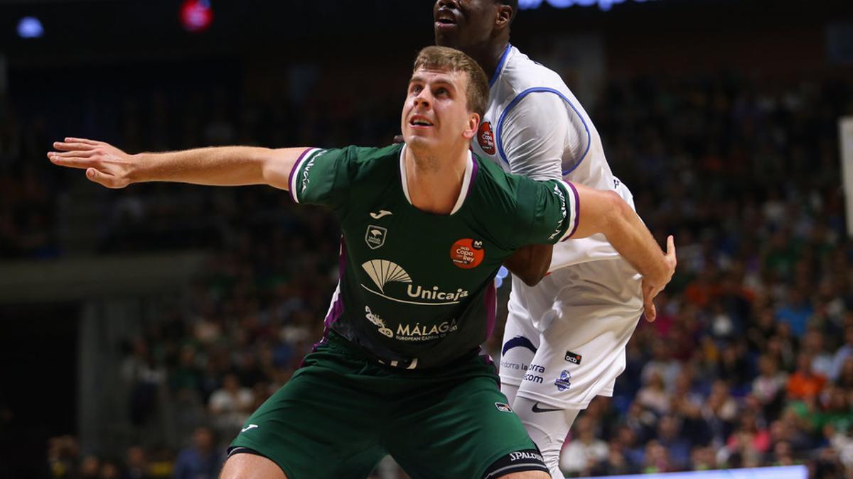 Gerun cambia de agencia de representación en plena negociación para ...