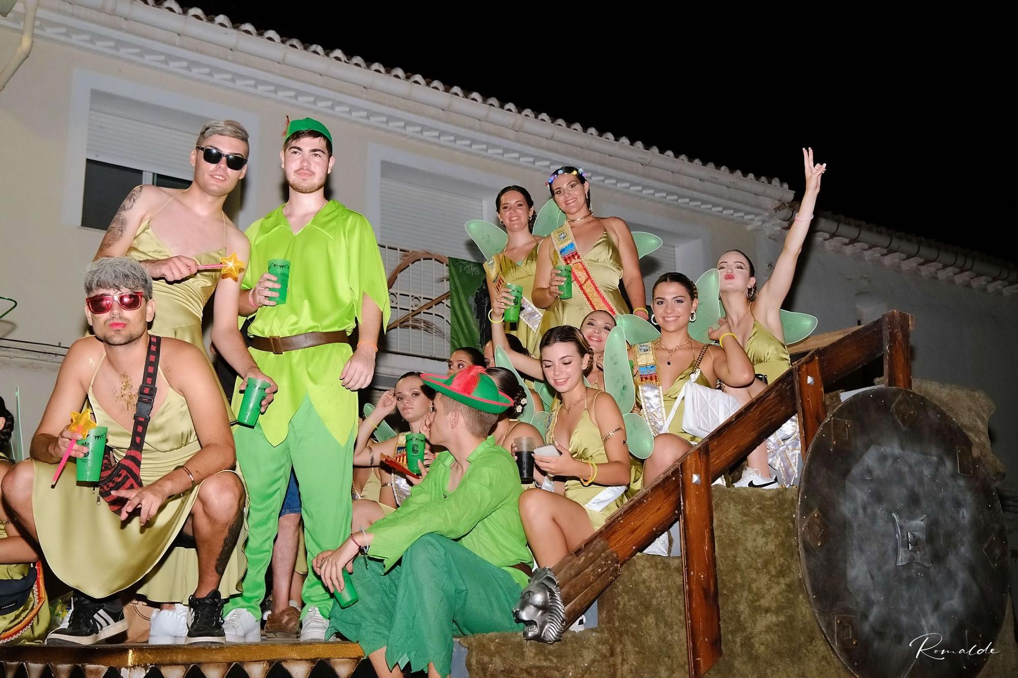 Cabalgata de disfraces en las fiestas de Xeresa