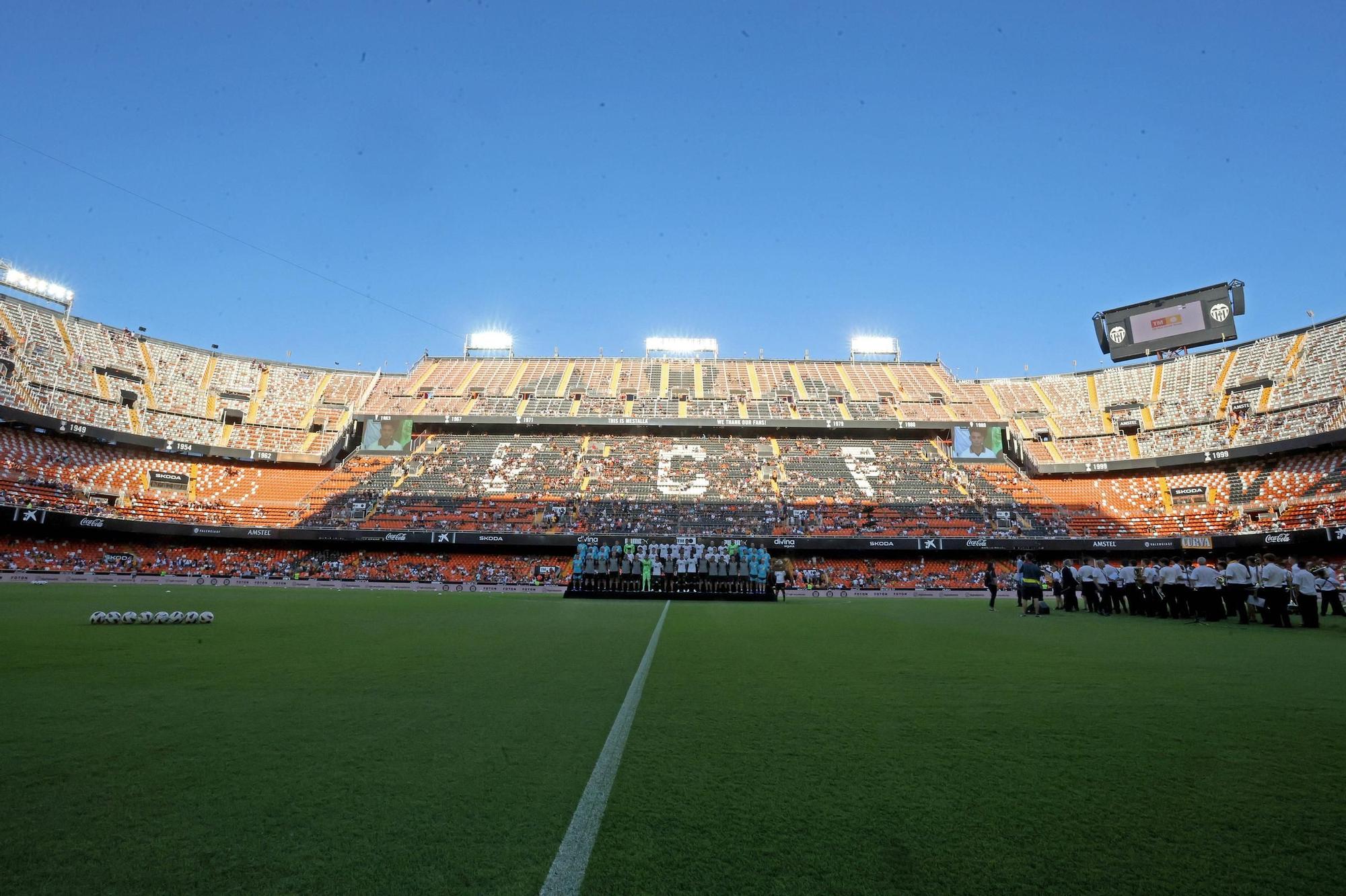 Presentación Valencia CF 23-24: Las mejores imágenes