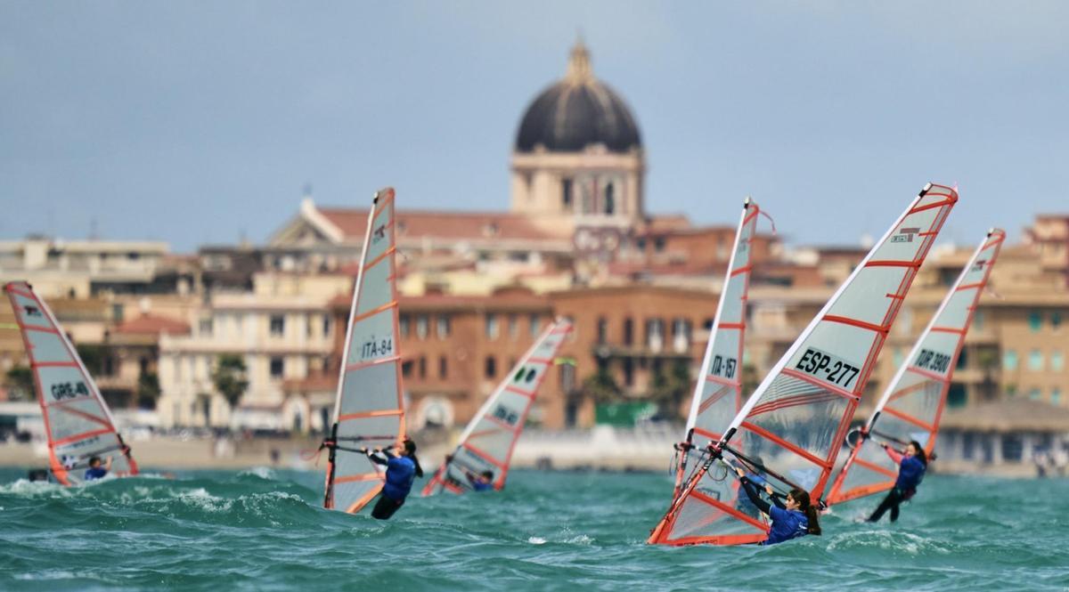 WINDSURF: Martina Barbara, campeona de Europa de Techno 293 sub 17