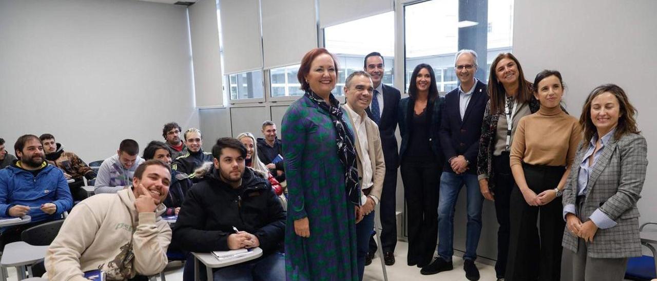 La mitad de alumnos de formación a la carta logran empleo indefinido