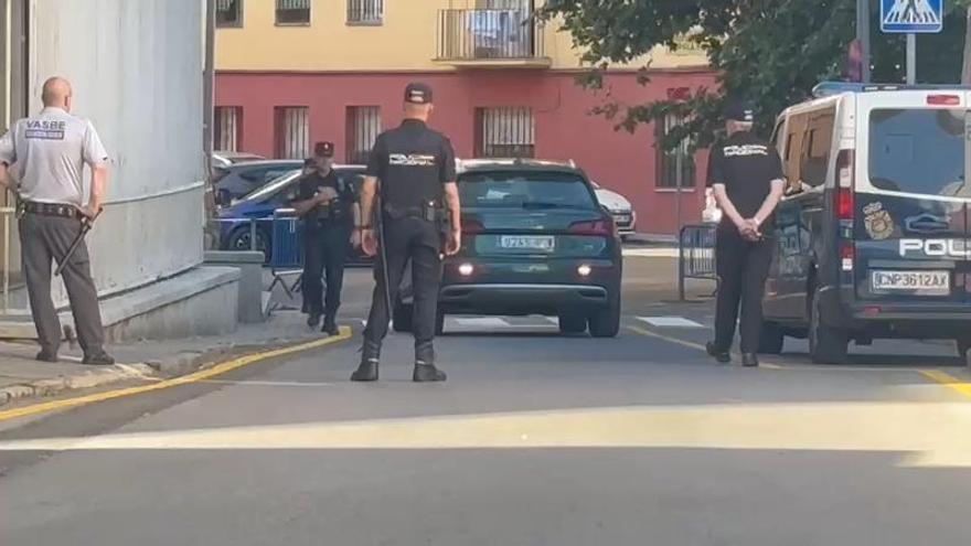 Vídeo | Entrada de David Sánchez y Luis María Carrero - El Periódico ...