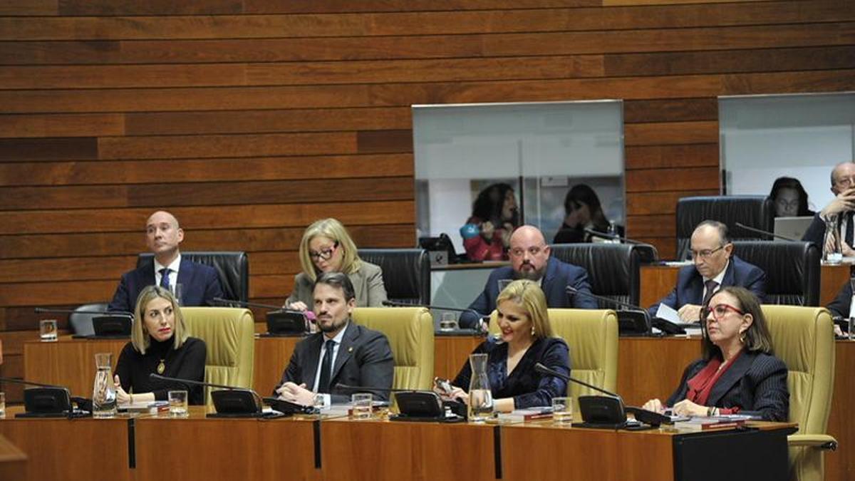 Pacto PP Vox Extremadura: Guardiola mantiene a José Ángel Sánchez Juliá ...