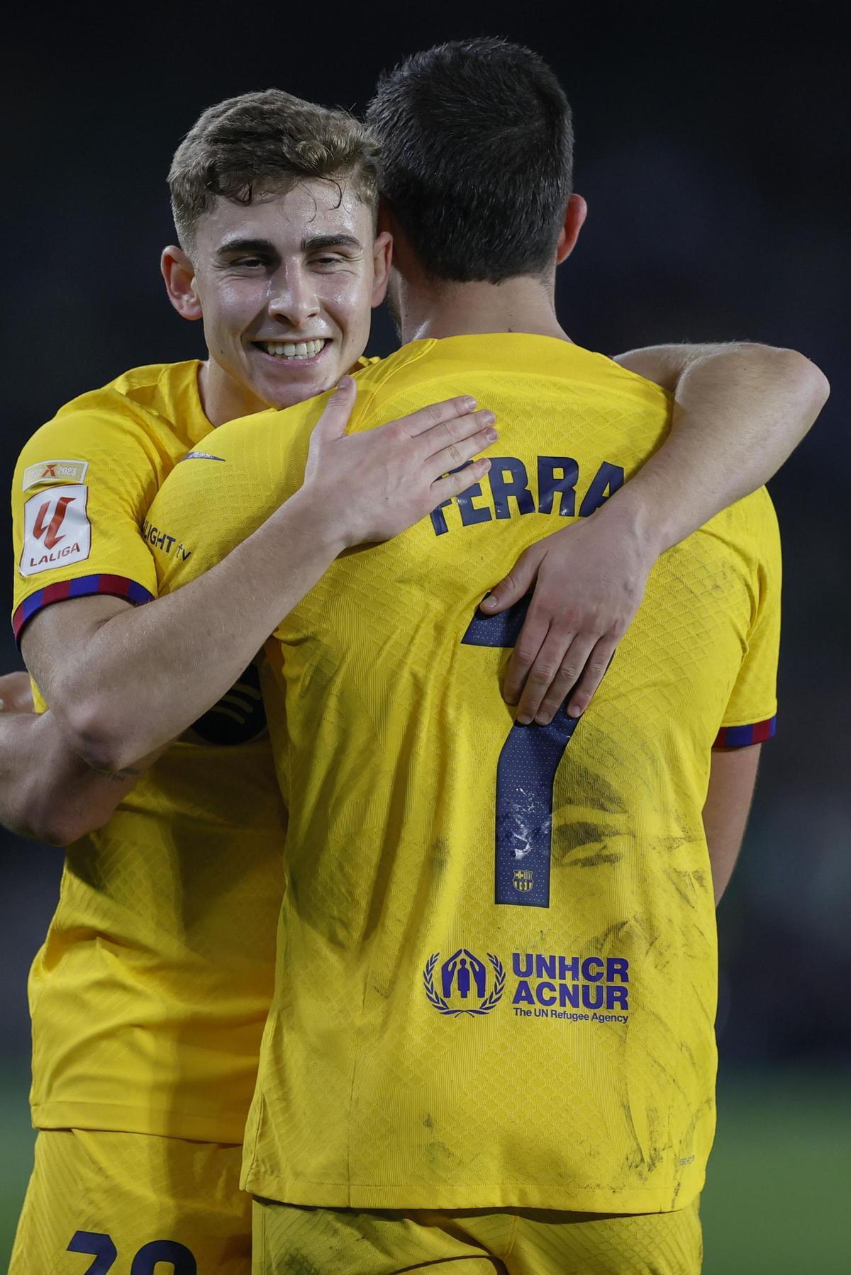 Un hat trick de Ferran Torres da los 3 puntos contra el Betis