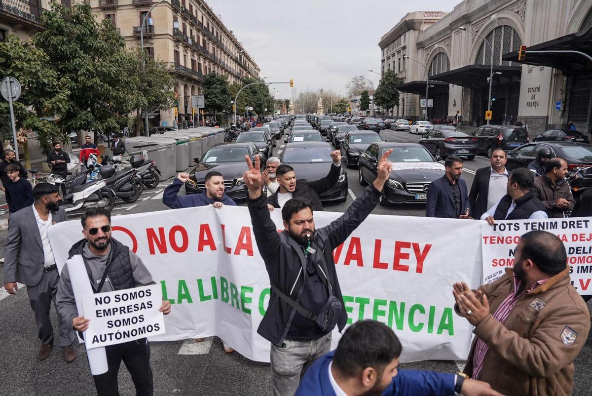 Marcha lenta de VTC por la ley regulatoria del sector