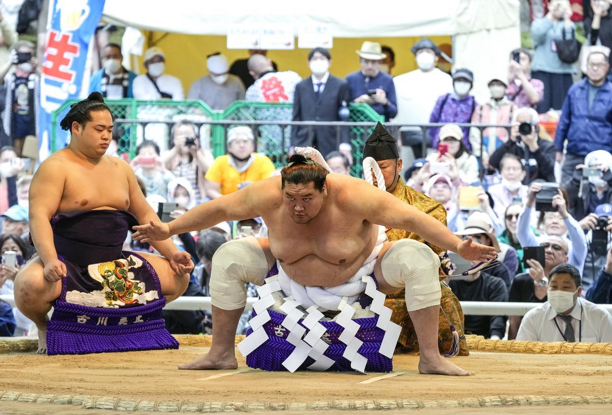 Torneo anual de sumo Honozumo en Tokio | FOTOS