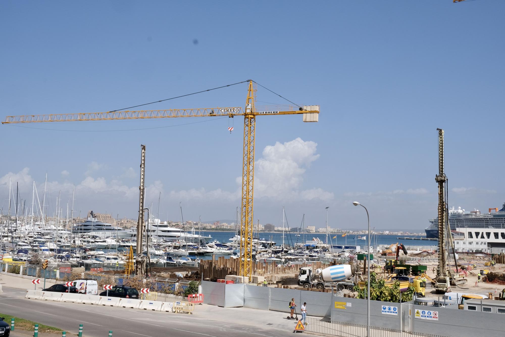 Las grúas toman el Club de Mar, la marina más exclusiva del Paseo ...