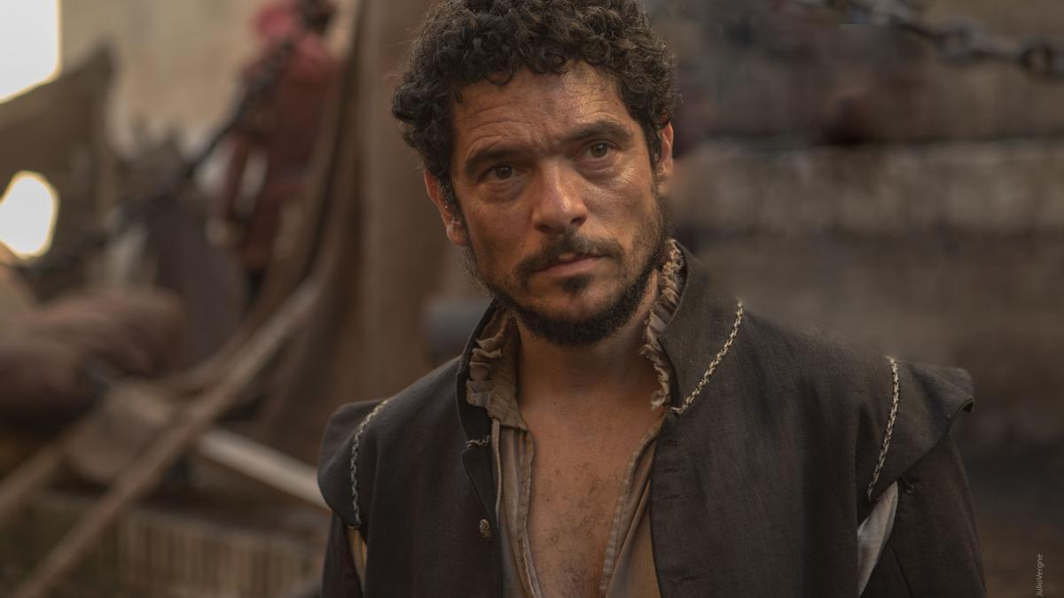 El actor de Castellón Pablo Molinero protagoniza la serie ‘La Peste’