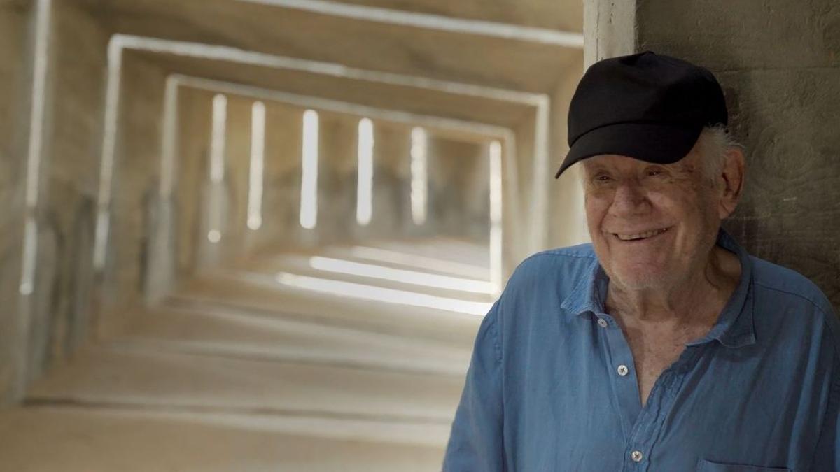 Muere el artista plástico Dani Karavan, autor del Memorial Walter ...