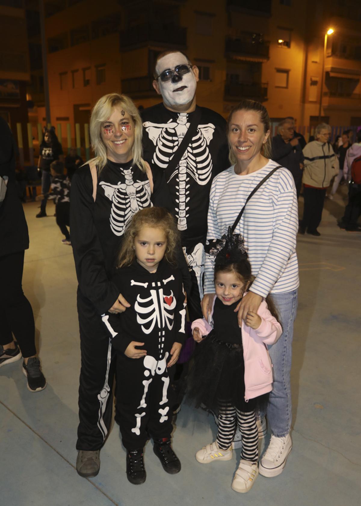 Halloween hace del Casal Jove el lugar más terrorífico del Port de Sagunt