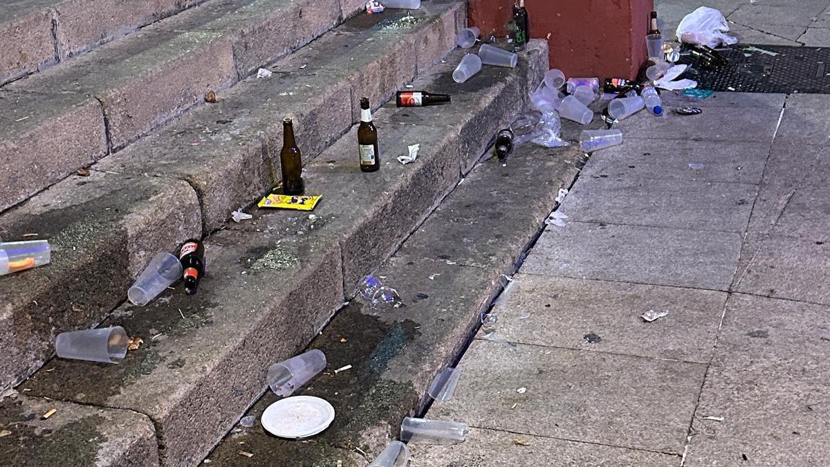 LIMPIEZA DE LAS CALLES DEL CENTRO DE PLASENCIA EN NOCHEVIEJA ...