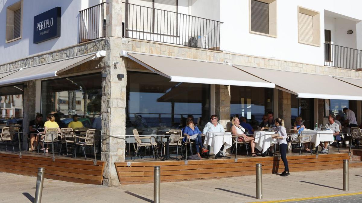 Waren Sie schon in diesem neuen Restaurant mit Meerblick in Portitxol ...