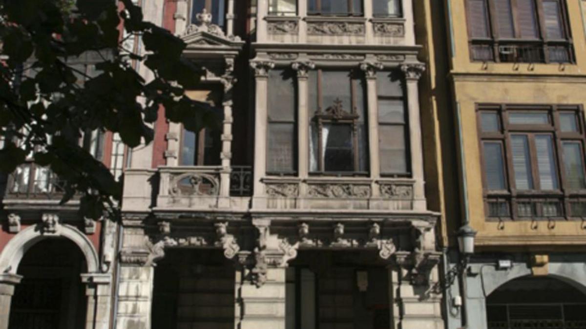 La obra de Manuel del Busto toma aire - La Nueva España